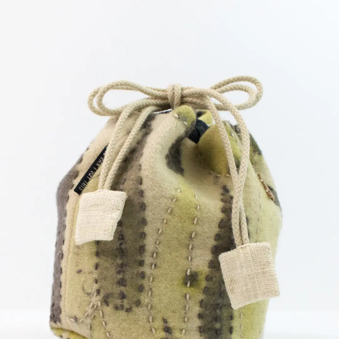 Hand Stitched Round Bottom Bag | Sue Spargo Folk Art Quilts